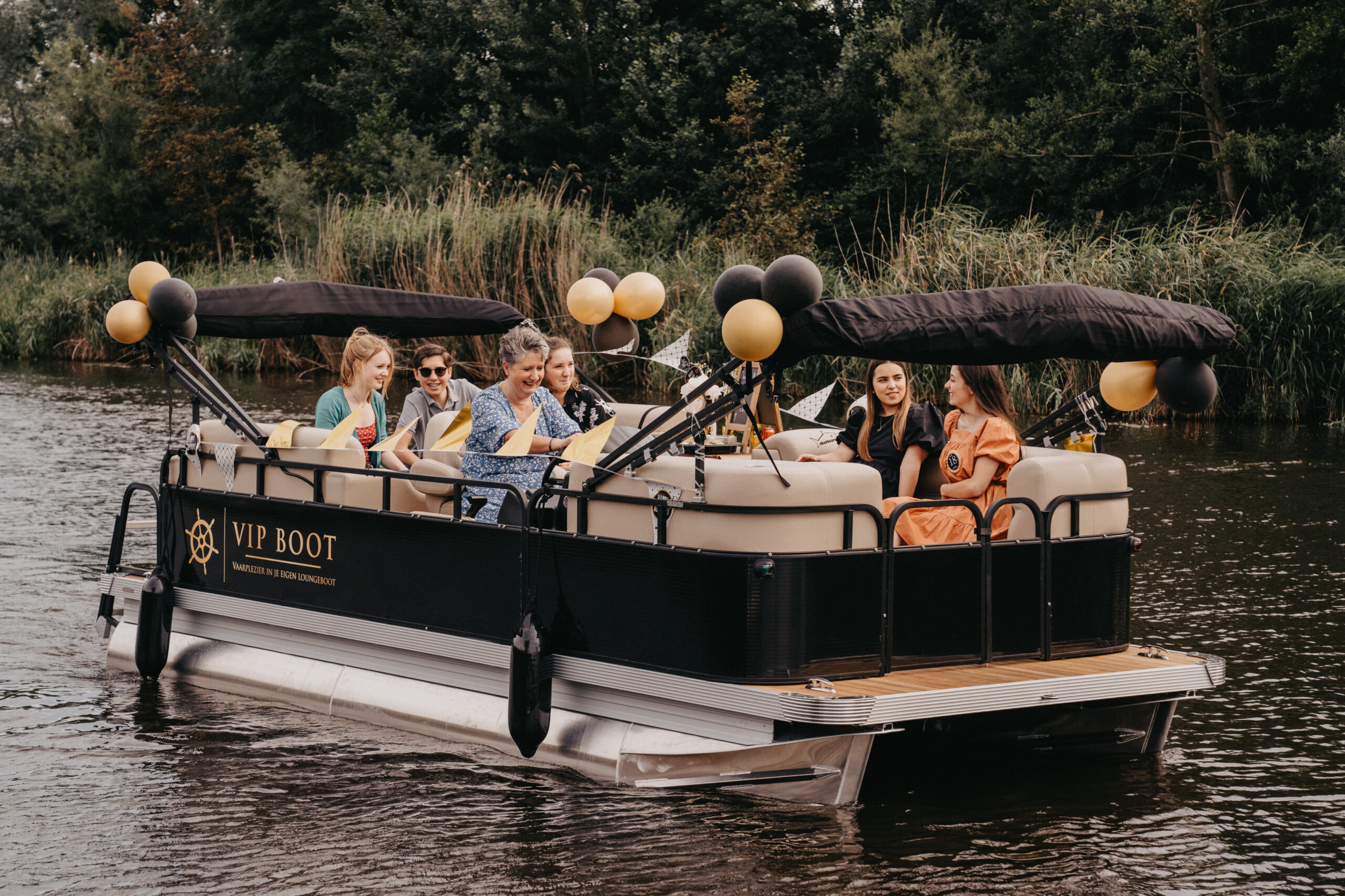 Boot huren in Doetinchem? Huur je loungeboot bij VIP Boot